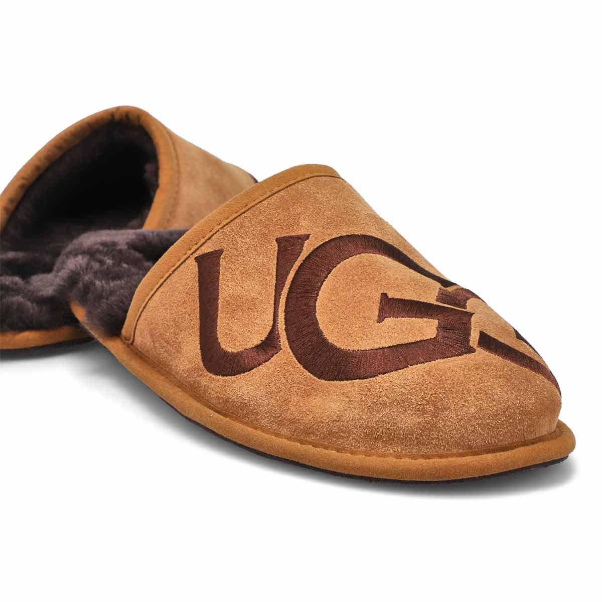 UGG Men's Scuff Sheepskin Slipper - Chestnut | SoftMoc.com