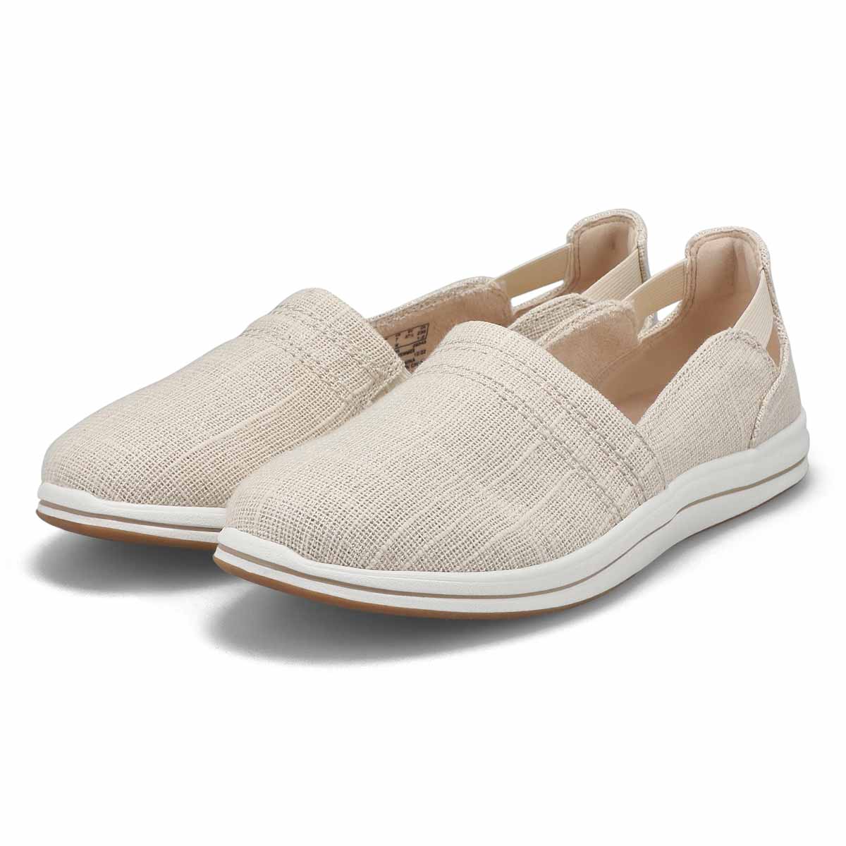 Clarks Women's Breeze Step II Casual Shoe - M | SoftMoc.com