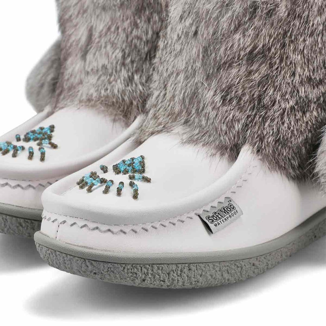 SoftMoc Women's Minimuk Pom 2 Waterproof Soft | SoftMoc.com